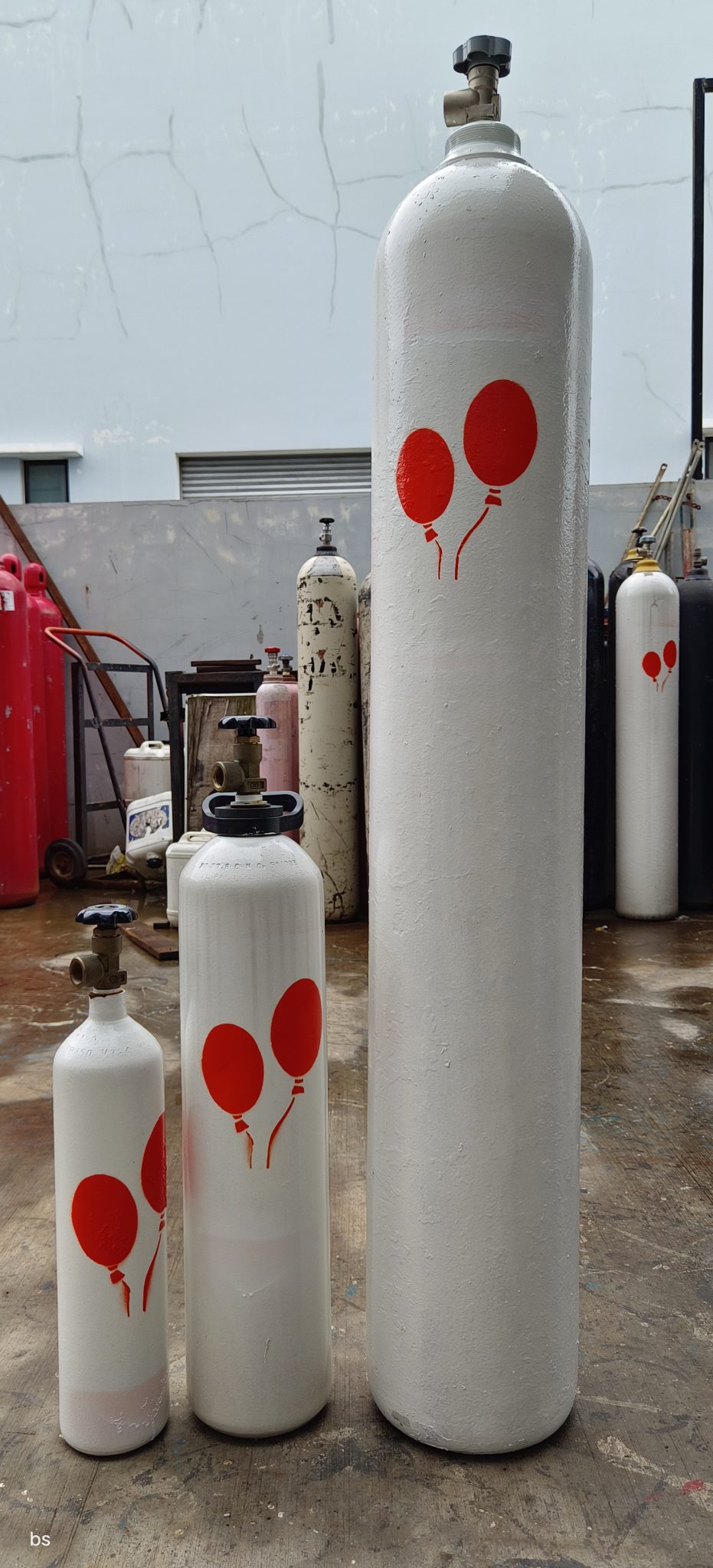 Helium Balloon Gas with refilled cylinder for 125pcs – Airgas