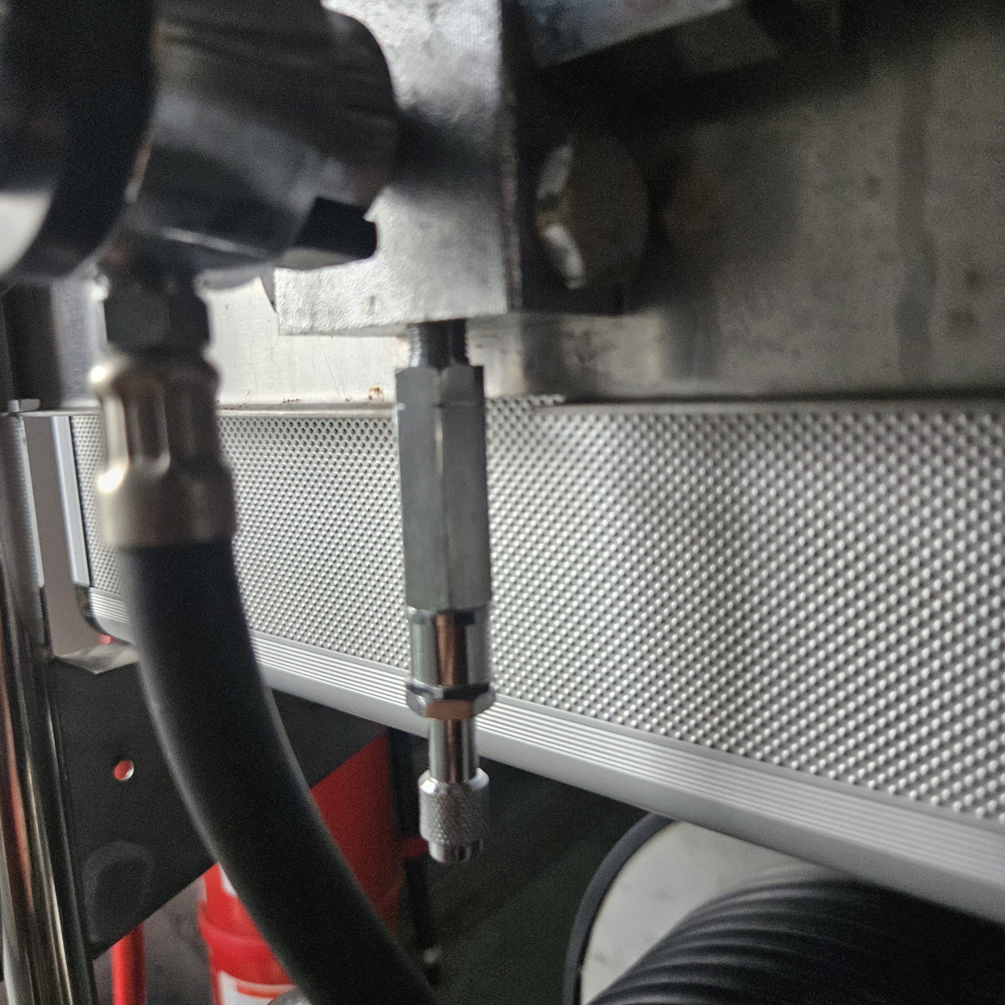 Trolley Airline system #3135 – Airgas